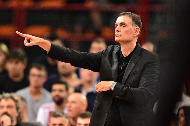 Ολυμπιακός: Σπίθες και φωτιές ξεπηδάνε από παντού είν΄το πανηγύρι του ...