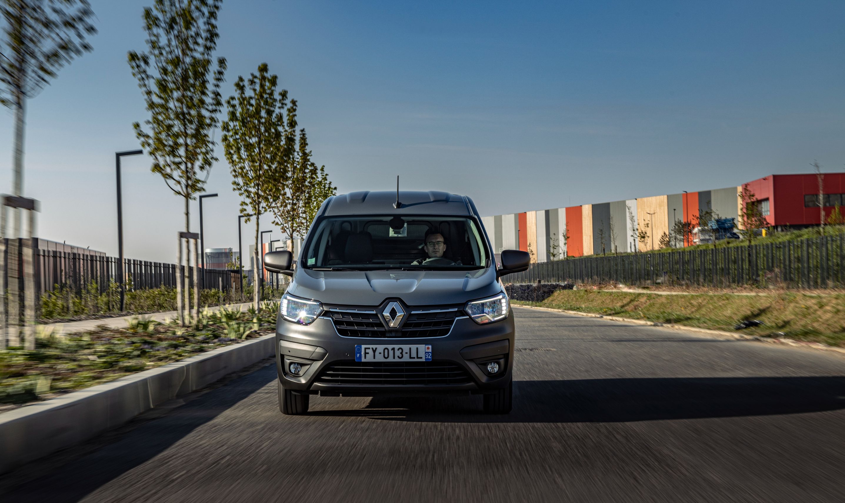 Test drive Renault Express Van: Δυναμική πρακτικότητα | gMotion by gazzetta