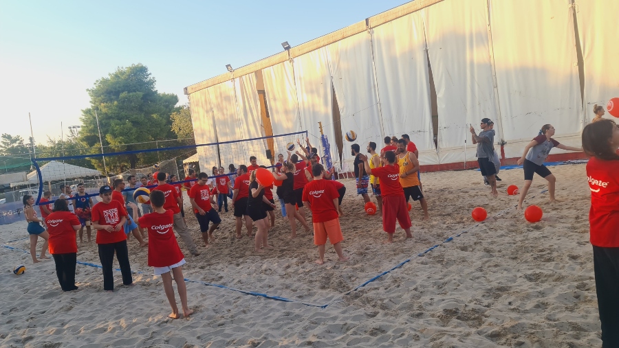 Το ανθρώπινο πρόσωπο έδειξε η Ακαδημία Beach Volley του Ολυμπιακού με ...