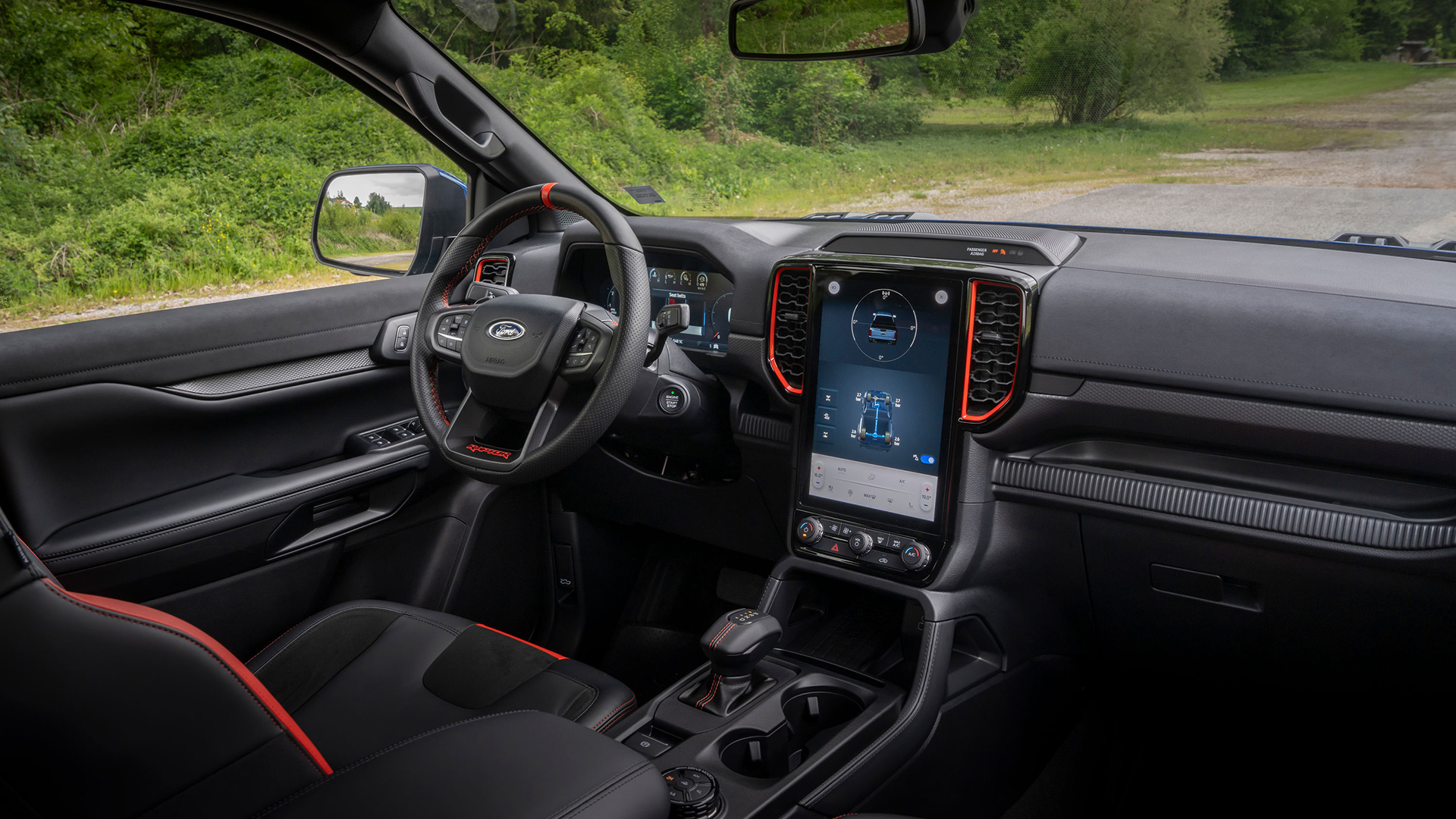 Ford Ranger Raptor: Πώς γίνεται η… τέλεια «απογείωση» στο χώμα ...