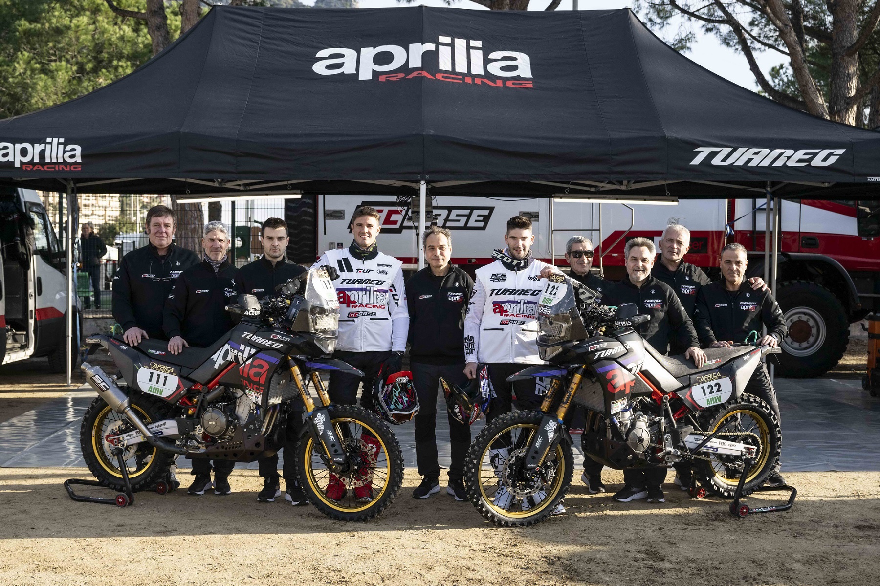Η Aprilia ξεκίνησε δυναμικά την επιστροφή της στην έρημο (vid ...