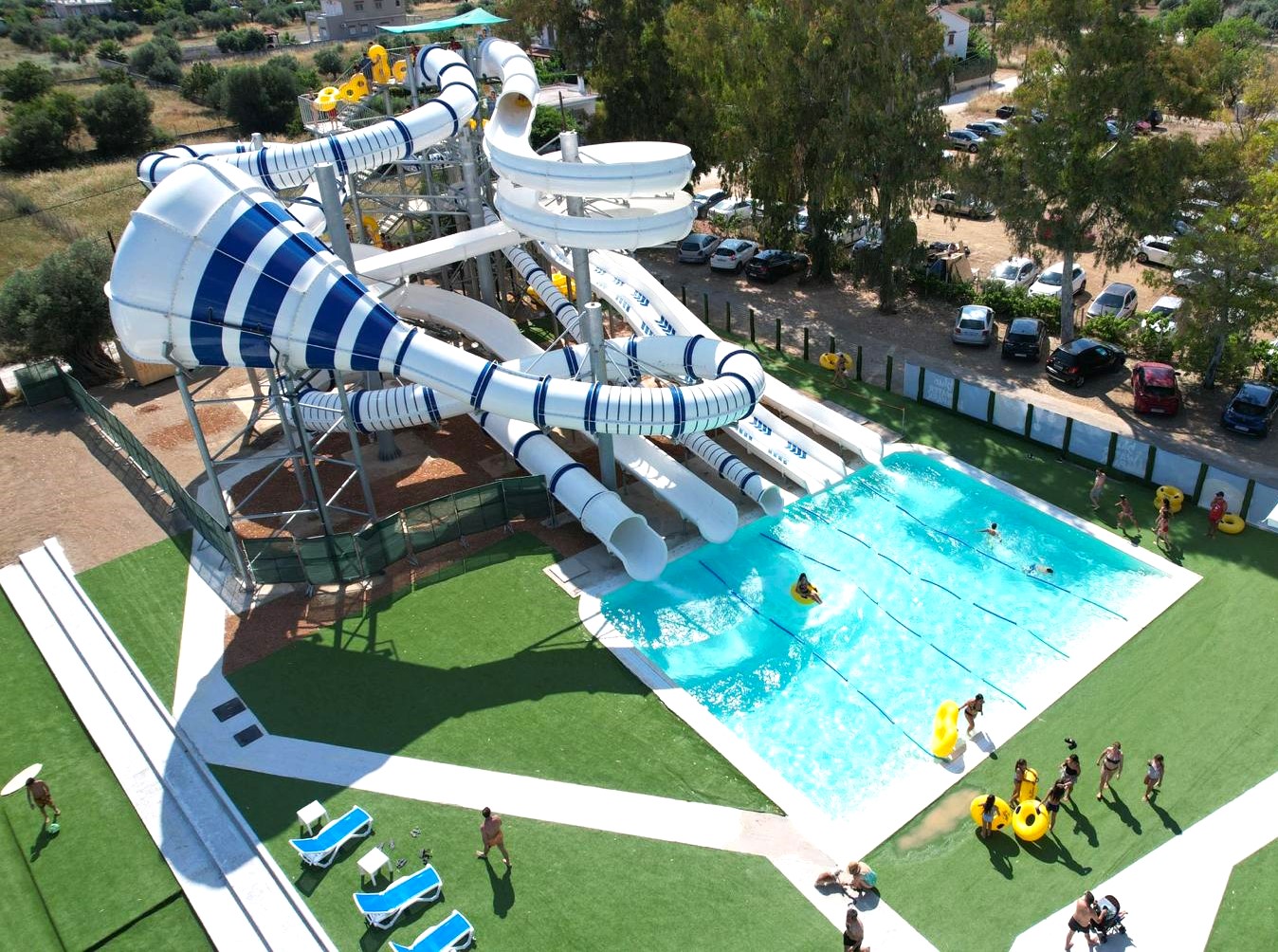 Blue Water Park Evia: Η απόλυτη εμπειρία δράσης και χαλάρωσης σε ένα ...