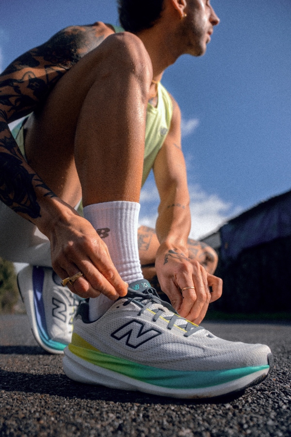 Το νέο 1080v15 της New Balance: In it for the long run | PLUS by gazzetta