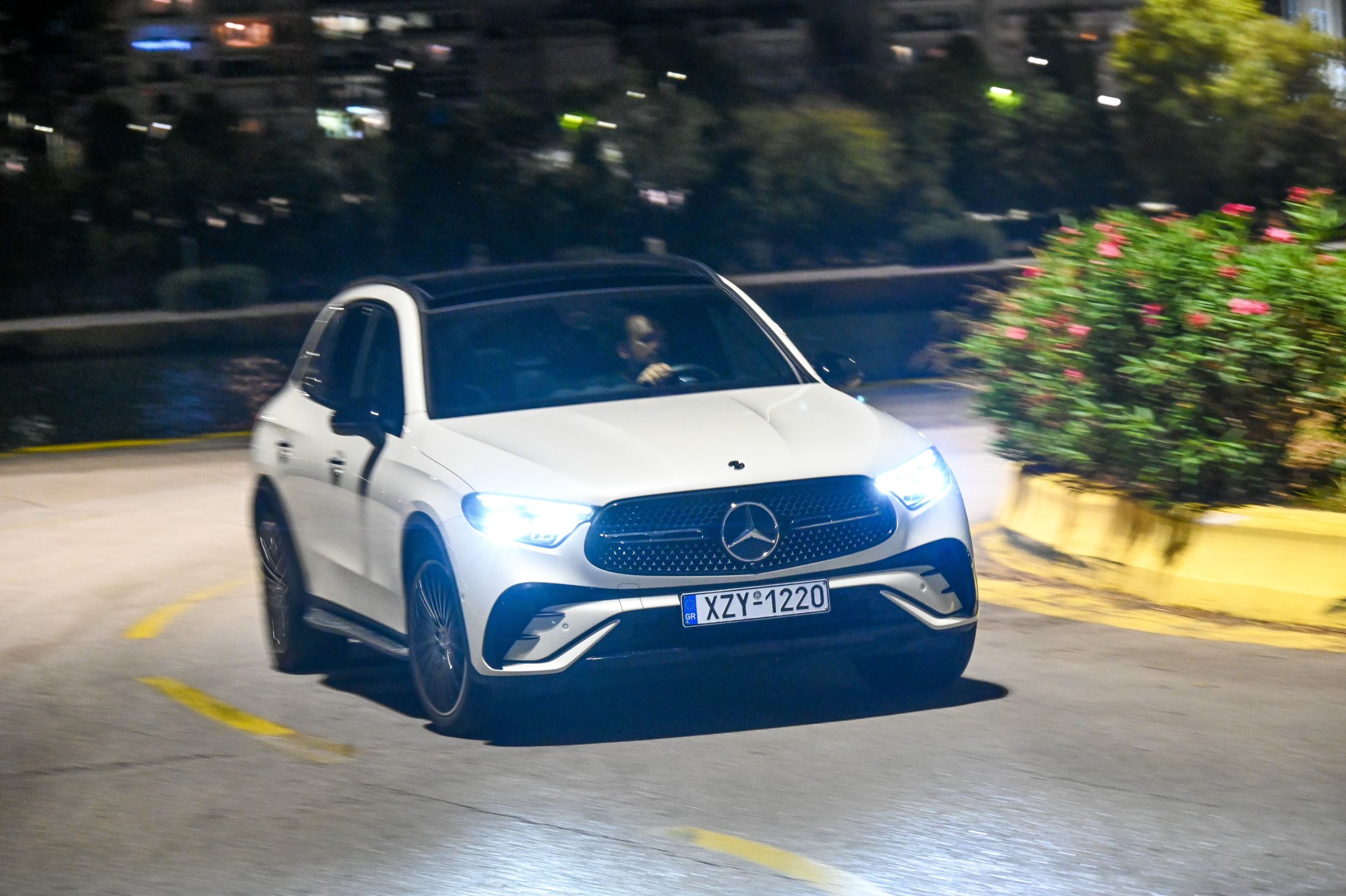 Οδηγούμε την εντυπωσιακή plug-in υβριδική Mercedes-Benz GLC 400e 4MATIC ...