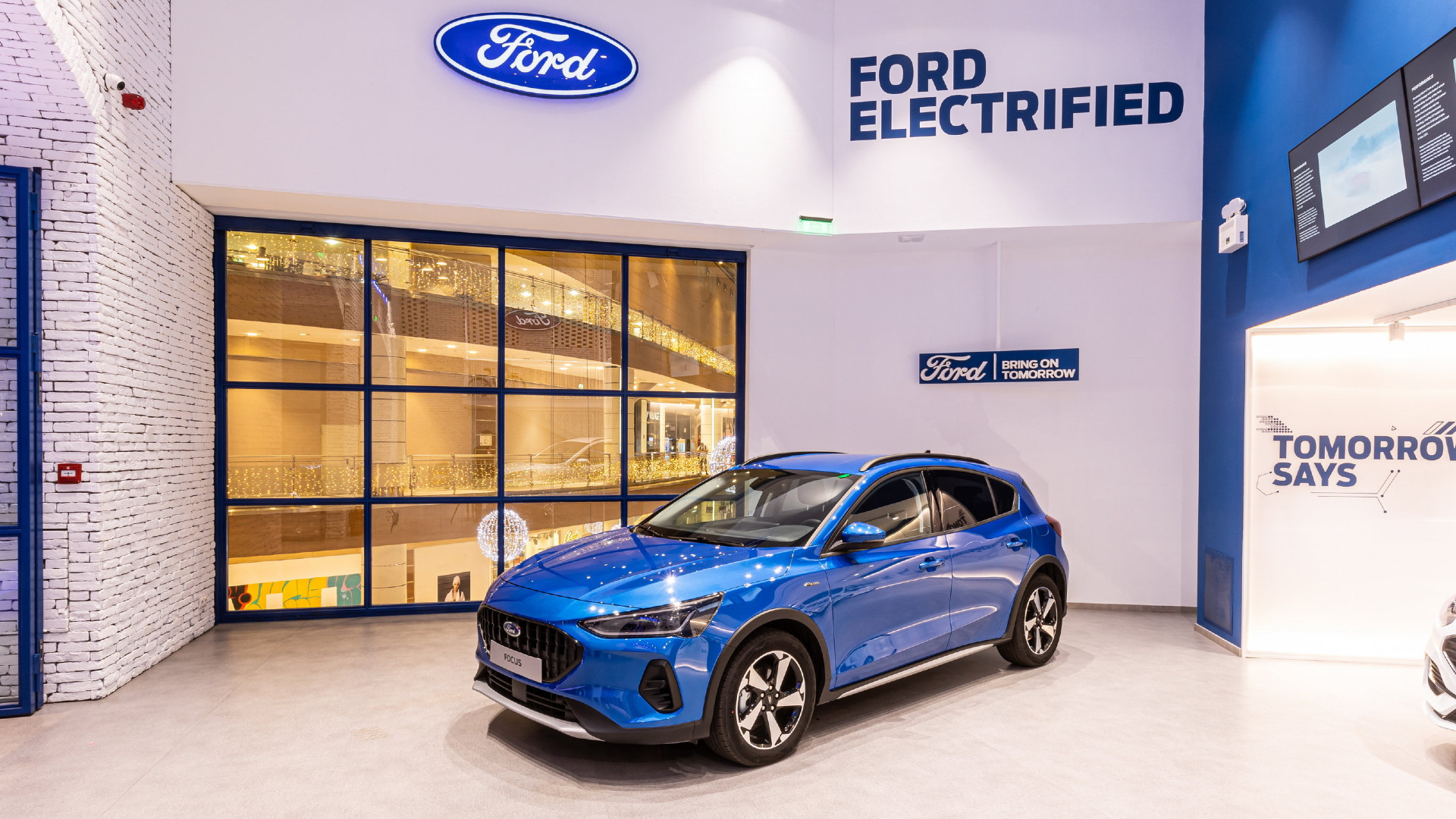 Παρέλαση της Ford στο The Mall Athens | gMotion by gazzetta