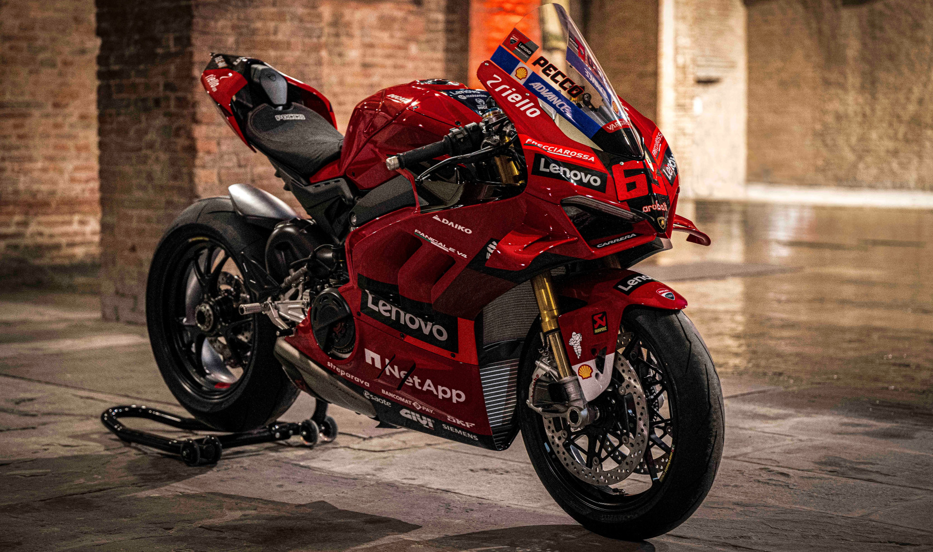Καινούρια έκδοση Champion της Ducati Panigale V4 S | gMotion by gazzetta