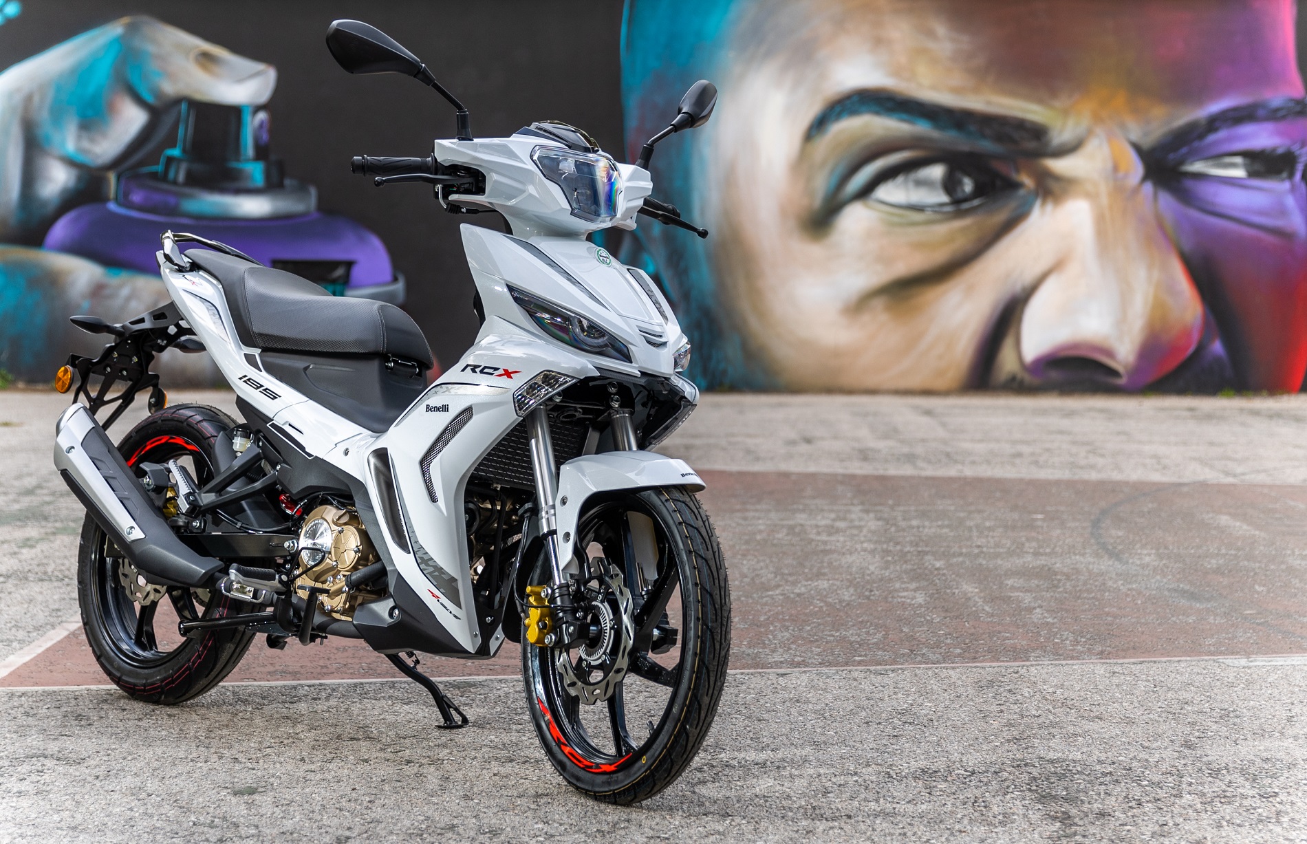 Benelli RCX 185: Σούπερ παπί «Italian Style» | InMotion by gazzetta