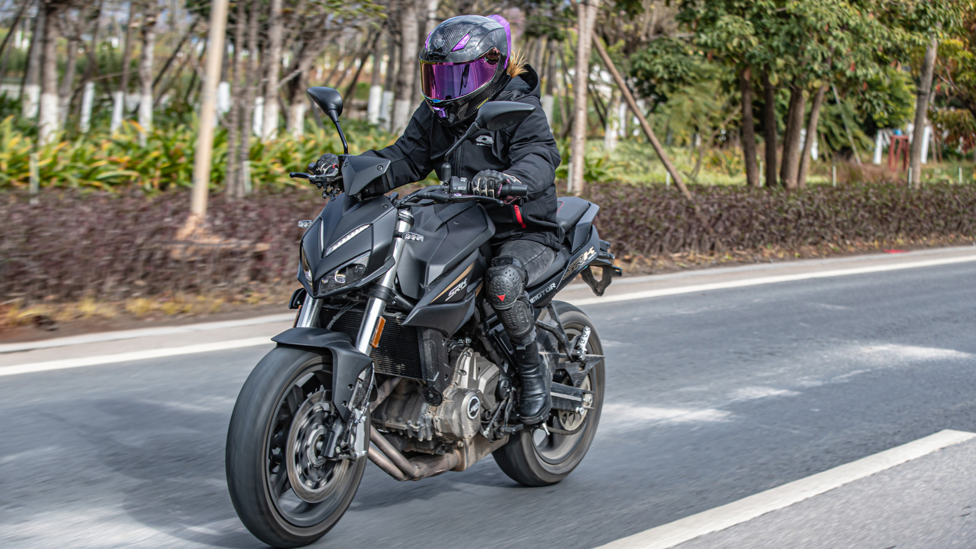 Η QJMotor μειώνει την τιμή της SRK 700 | gMotion by gazzetta