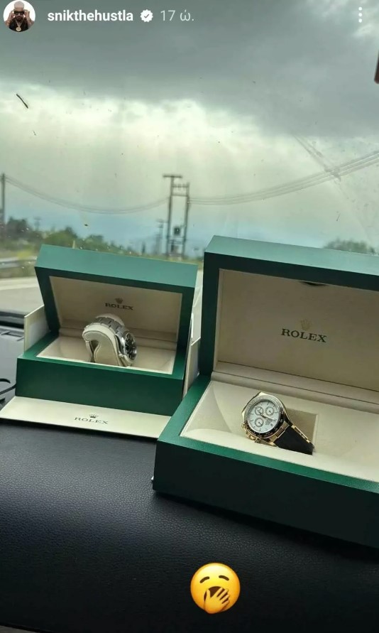 O Snik πήγε στο Ναύπλιο και «αγόρασε ρολόι 116.000 ευρώ»: Δεκάδες θαυμαστές μαζεύτηκαν έξω από ...