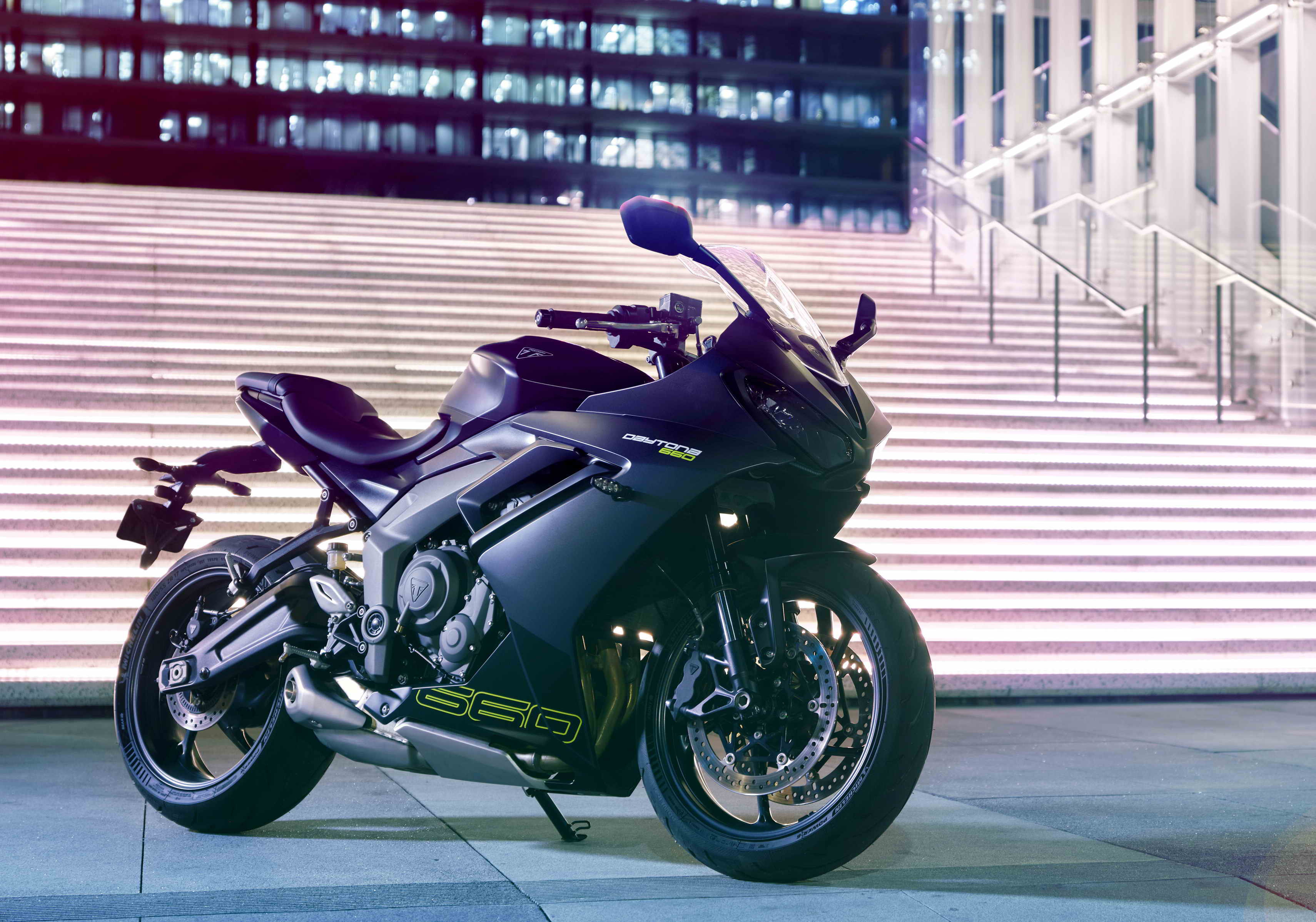Triumph Daytona 660: Αναμενόμενη επιστροφή (vid) | gMotion by gazzetta