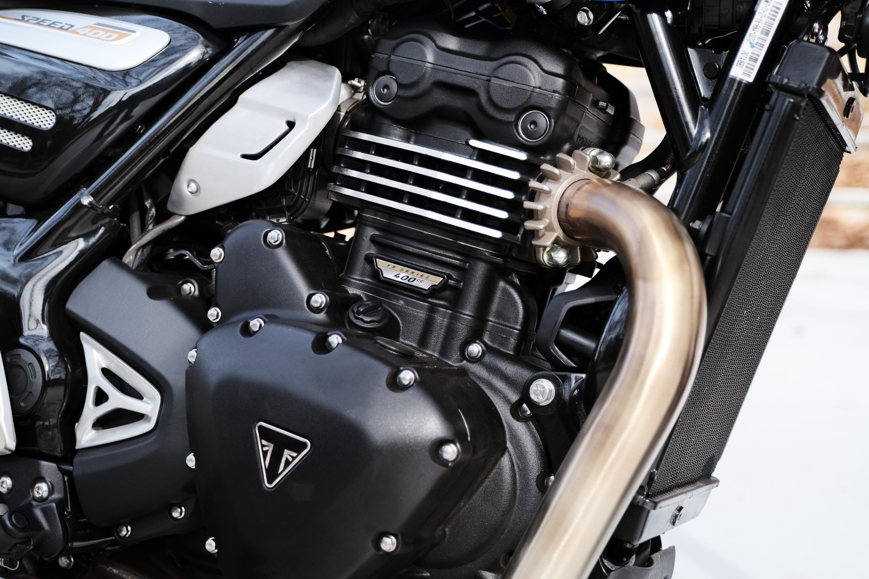 Triumph Speed 400: Στα χέρια μας για στρώσιμο | gMotion by gazzetta