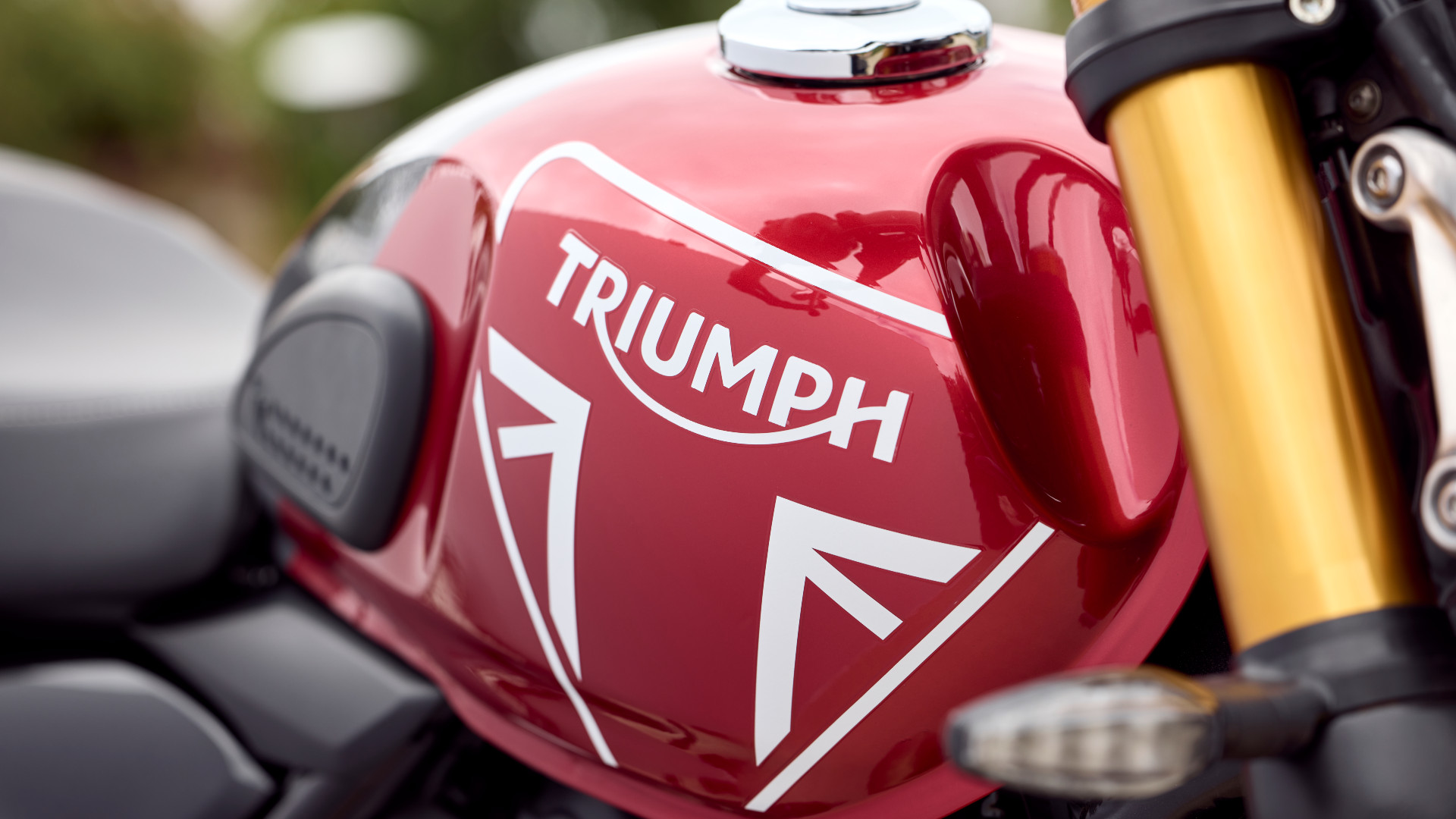 Triumph: Δελεαστικές τιμές για τα Speed 400 και Scrambler 400 X (vid ...