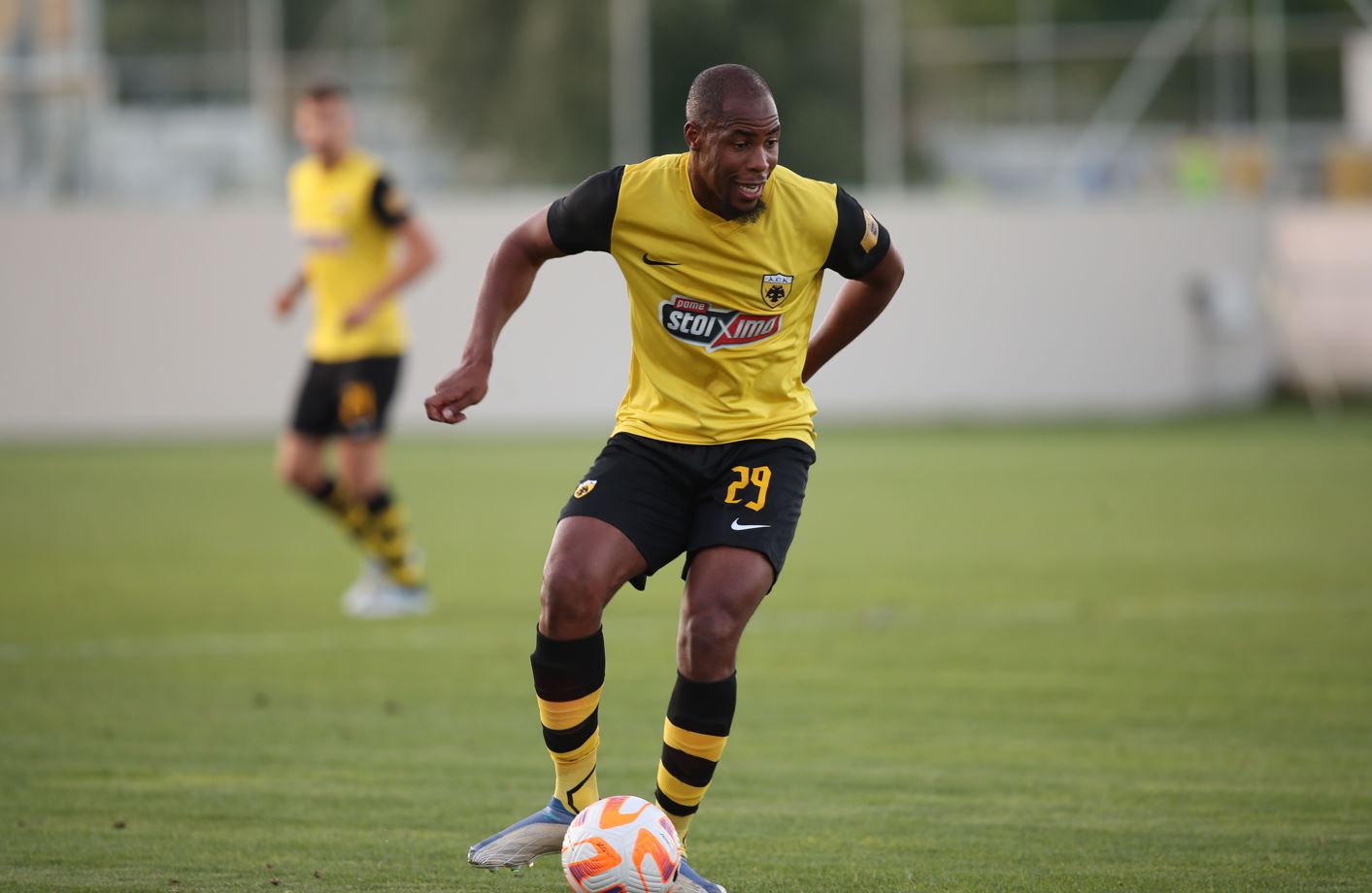 AEK: Πέταξε για Αμβέρσα με το μυαλό στα... αστέρια | Gazzetta