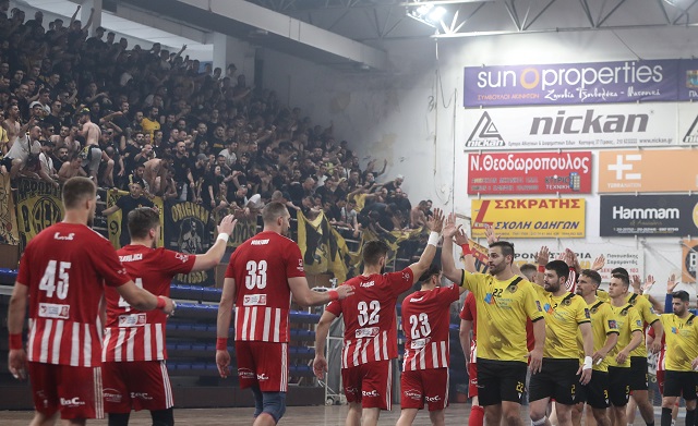 ΑΕΚ - Ολυμπιακός 25-23: Με τη δύναμη της έδρας ισοφάρισε τους τελικούς ...