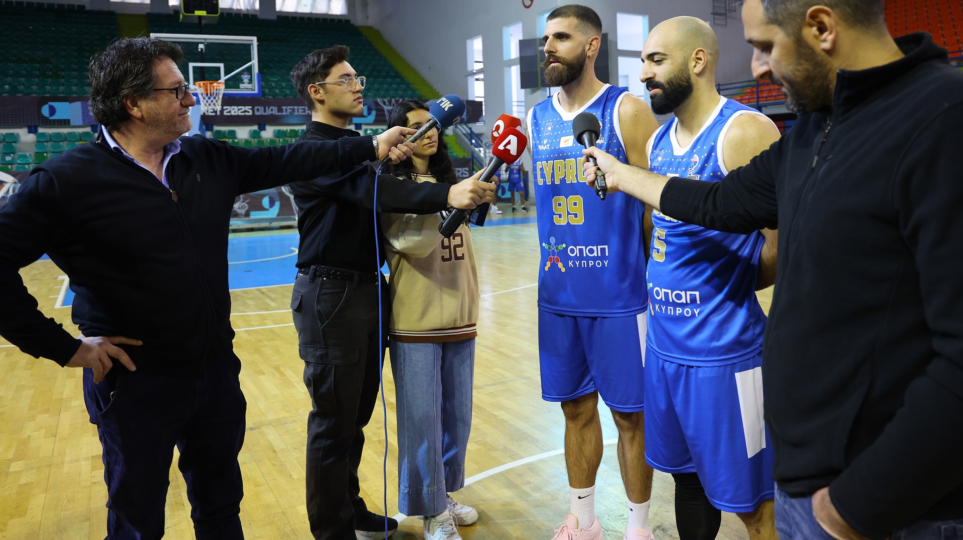 Eurobasket 2025: Η Εθνική Κύπρου με το τρόπαιο της διοργάνωσης! | Gazzetta