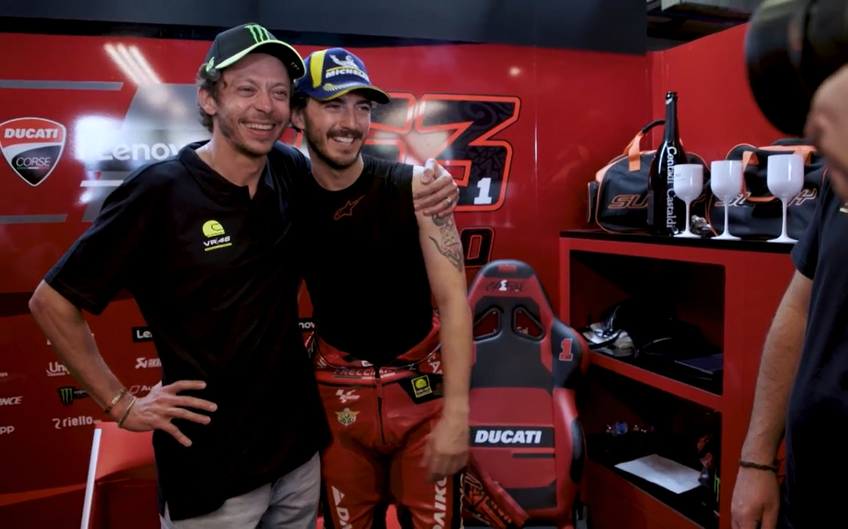 MotoGP: Τι είδε ο Βαλεντίνο Ρόσι στη Χερέθ (vid) | gMotion by gazzetta