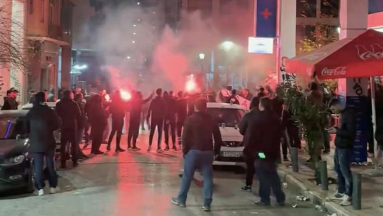 ΣΦ ΠΑΟΚ Πανελλήνιος: «Ασπρόμαυρο» πάρτι στο κέντρο της Αθήνας (vid ...