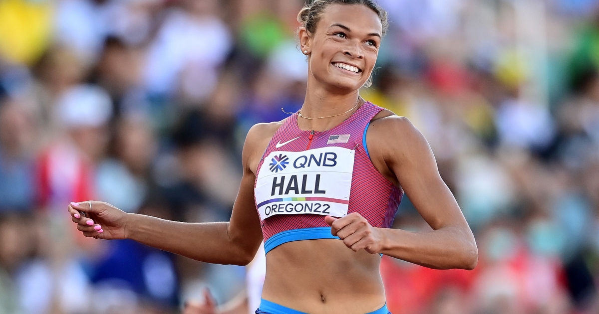 Άννα Χολ: Από την περιπέτεια του σοβαρού τραυματισμού, στο μονοπάτι ...