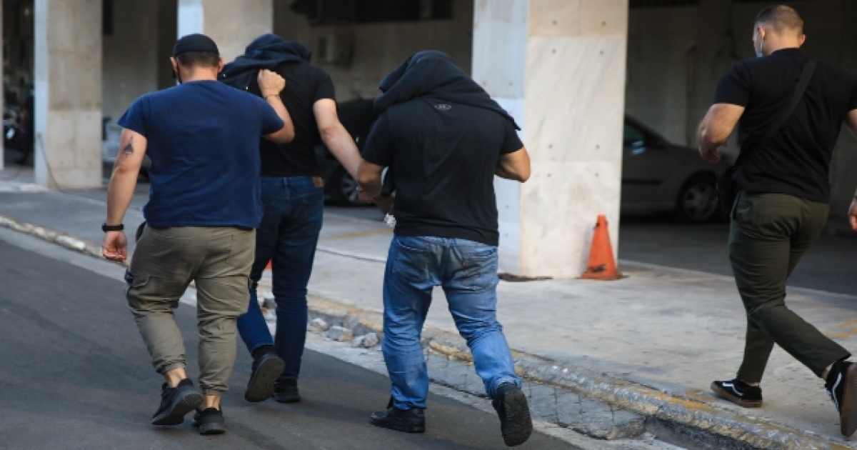 Ιωάννινα: Συνελήφθη Κροάτης που επέβαινε σε λεωφορείο με οπαδούς του ...