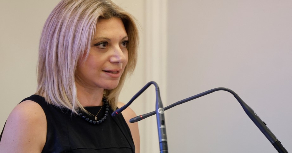 Καρυστιανού στη Βουλή: «Ασκείται πίεση από πρωθυπουργό και υπουργό ...