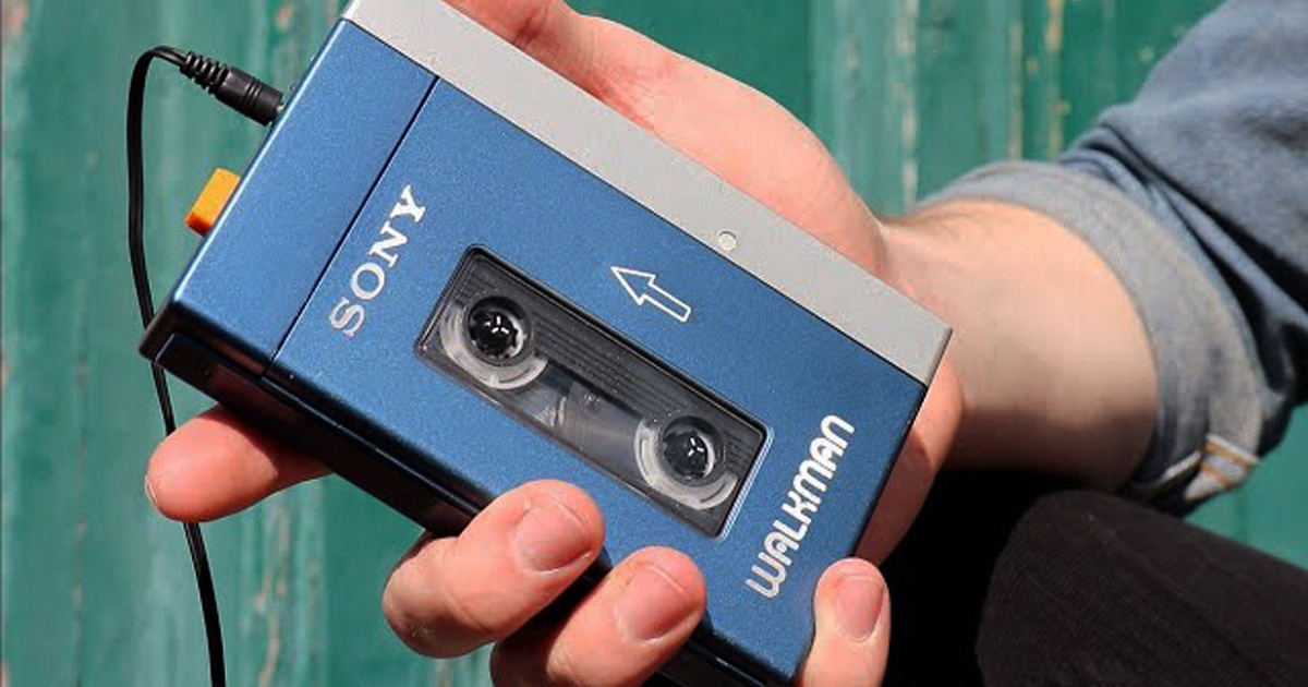 Walkman: Η φορητή επανάσταση που άλλαξε για πάντα τη μουσική από το ...