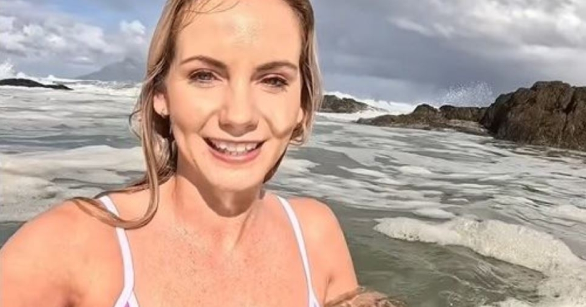 Η Μισέλ Σκάι Χέιγουορντ έπαθε σοκ όταν κατάλαβε τι ήταν το «αλμυρό νερό» στο οποίο κολυμπούσε ...