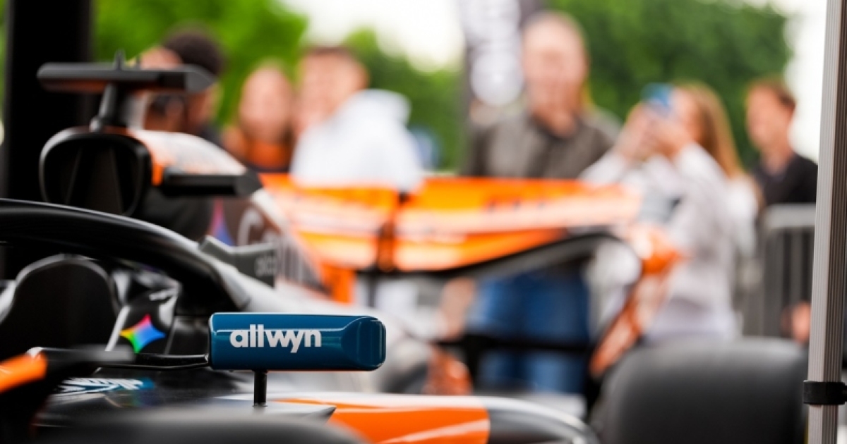 Το showcar της McLaren F1 Team ολοκληρώνει ένα μοναδικό roadshow σε όλη ...