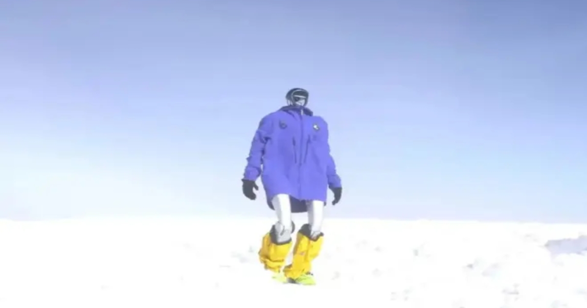 Ανθρωποειδές Robot κατακτά το Ηφαίστειο Τσιμποράσο στα 6.190 Μέτρα ...