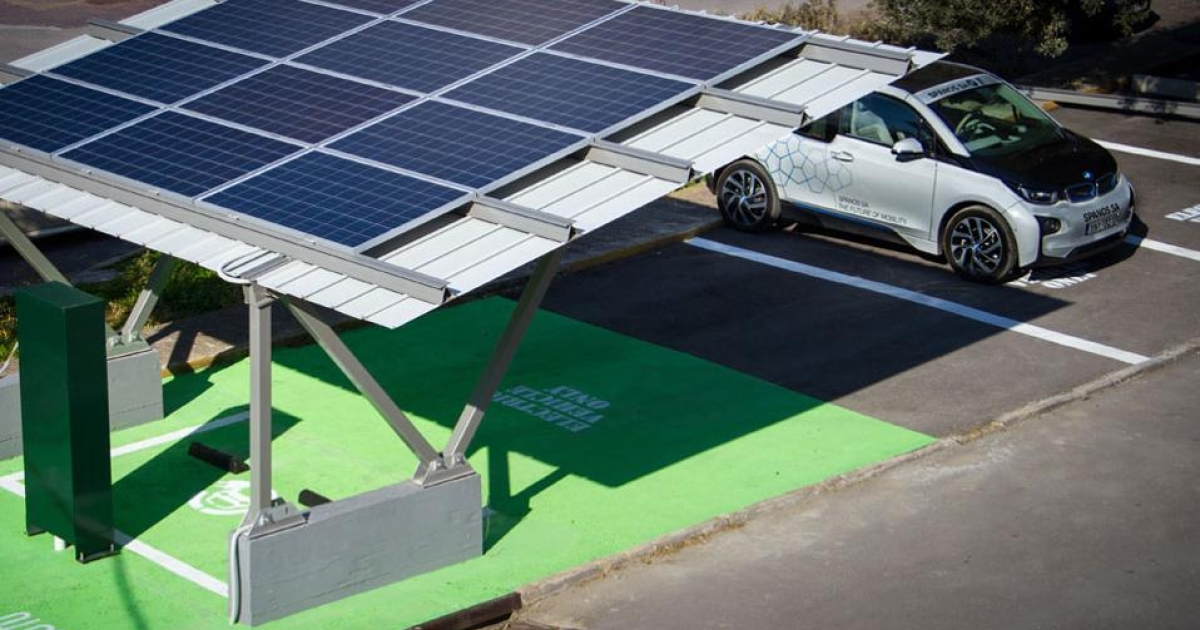 Greek 'solar' bench provides green solutions in an increasingly wired ...